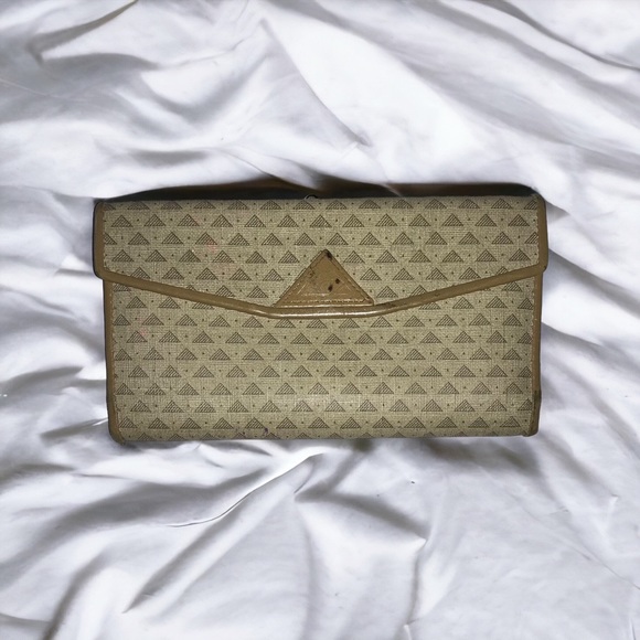 Liz Claiborne | Bags | Vintage Liz Claiborne Wallet | Poshmark
